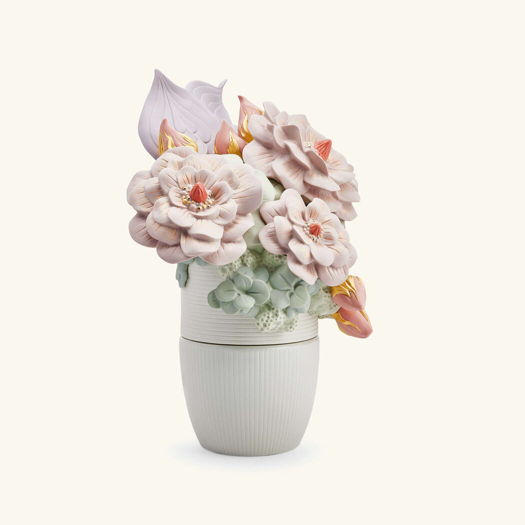 Tanagra | Lladro Procelain Sculptures| Luxury Home Decor | Free Delivery